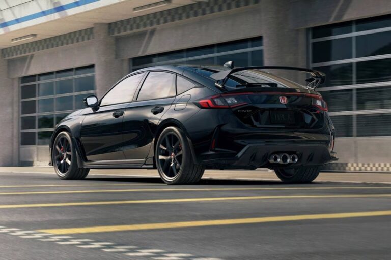 Honda Civic Type R 2025 tem 297 cavalos e preço impressionante no Brasil