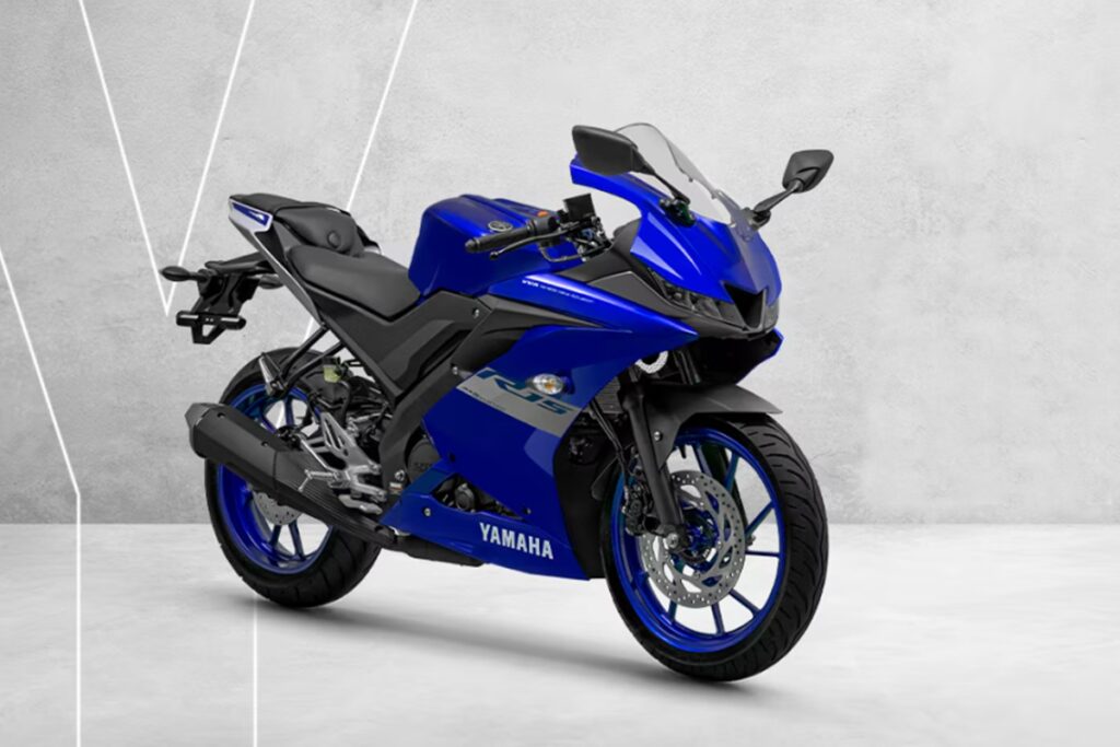 Eu Conheci a Yamaha R15 ABS e Ela Redefiniu o que Espero de uma 150 cc!