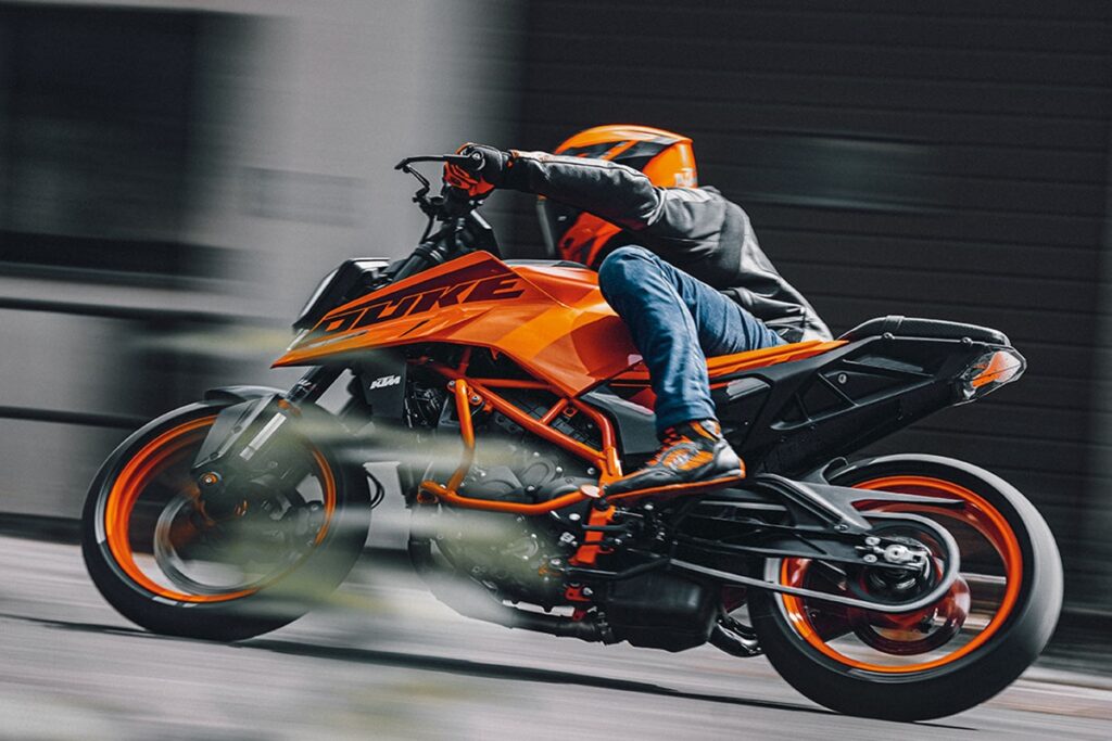 KTM 390 Duke 2025: Descubra o Ícone de Estilo e Potência nas Estradas ...