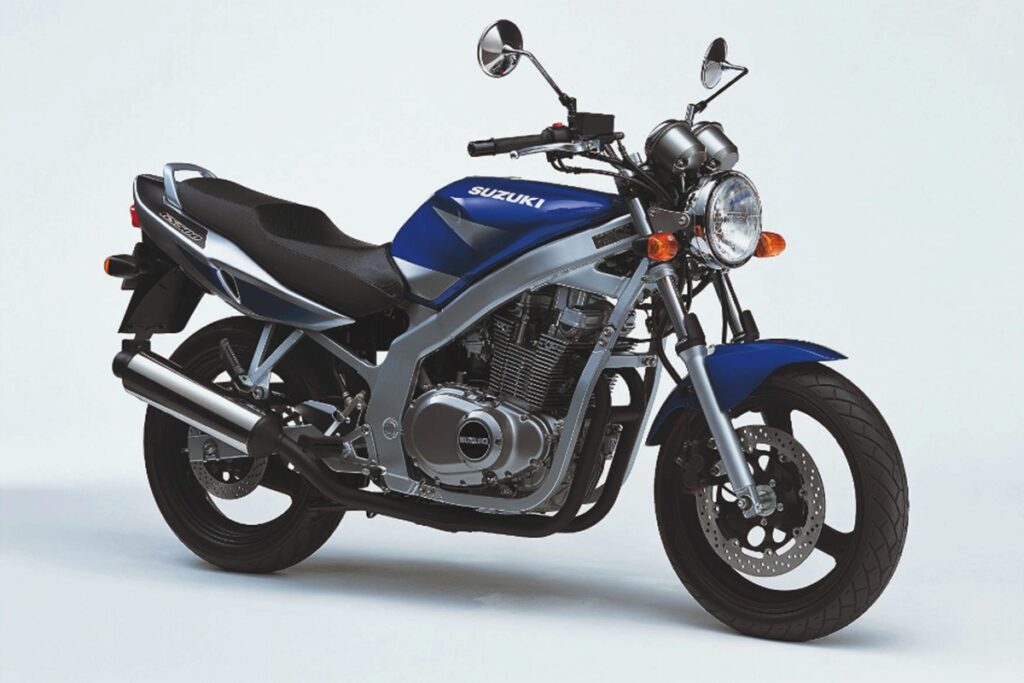 Suzuki GS 500: Desempenho Incrível e Economia em Uma Moto Barata